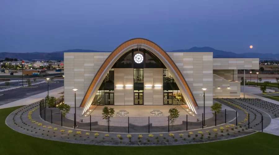 School Campus Features Painted Aluminum Wall Panels | Building Enclosure